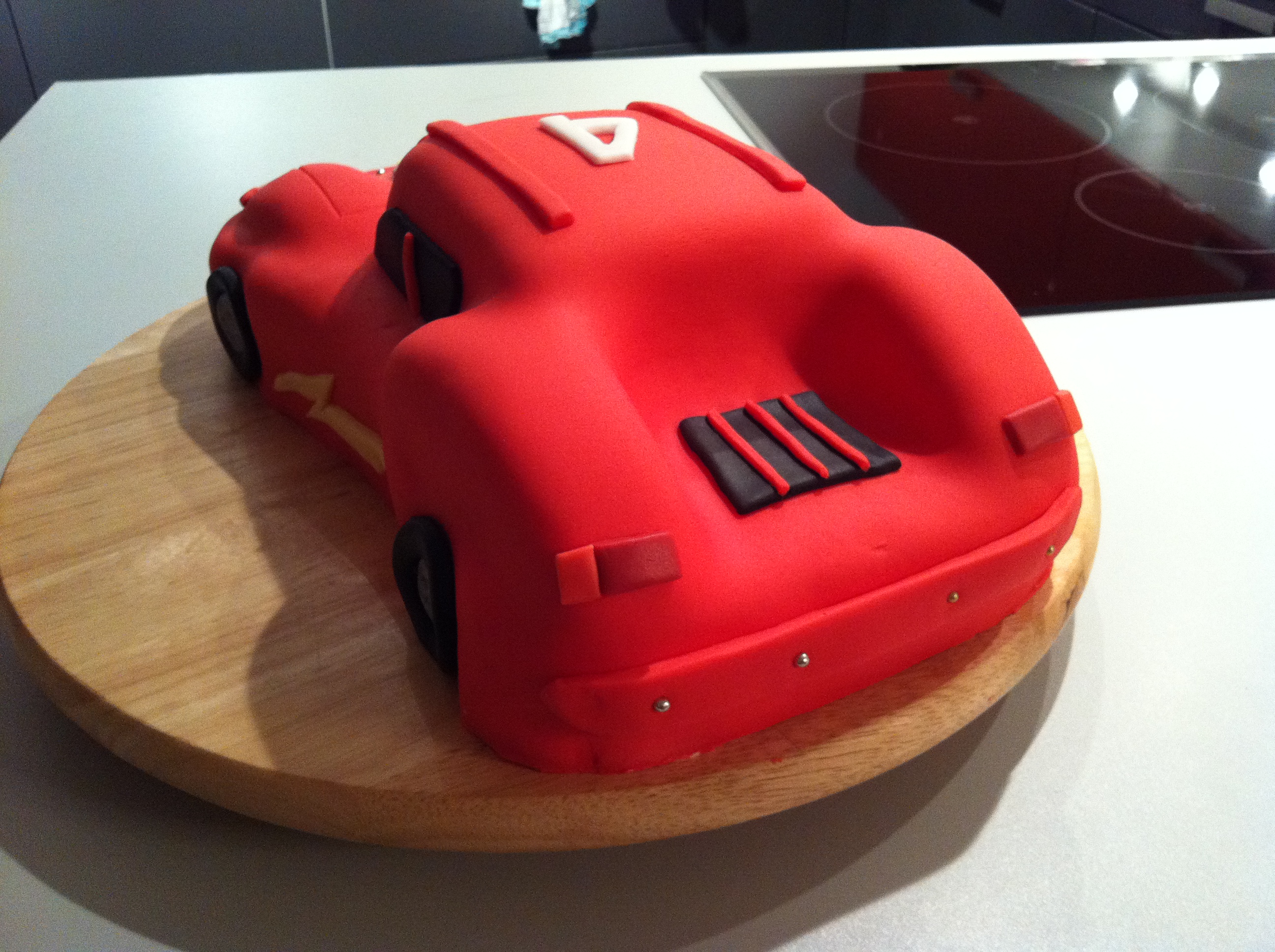Geburtstag-Kinder » Und noch eine Autotorte...
