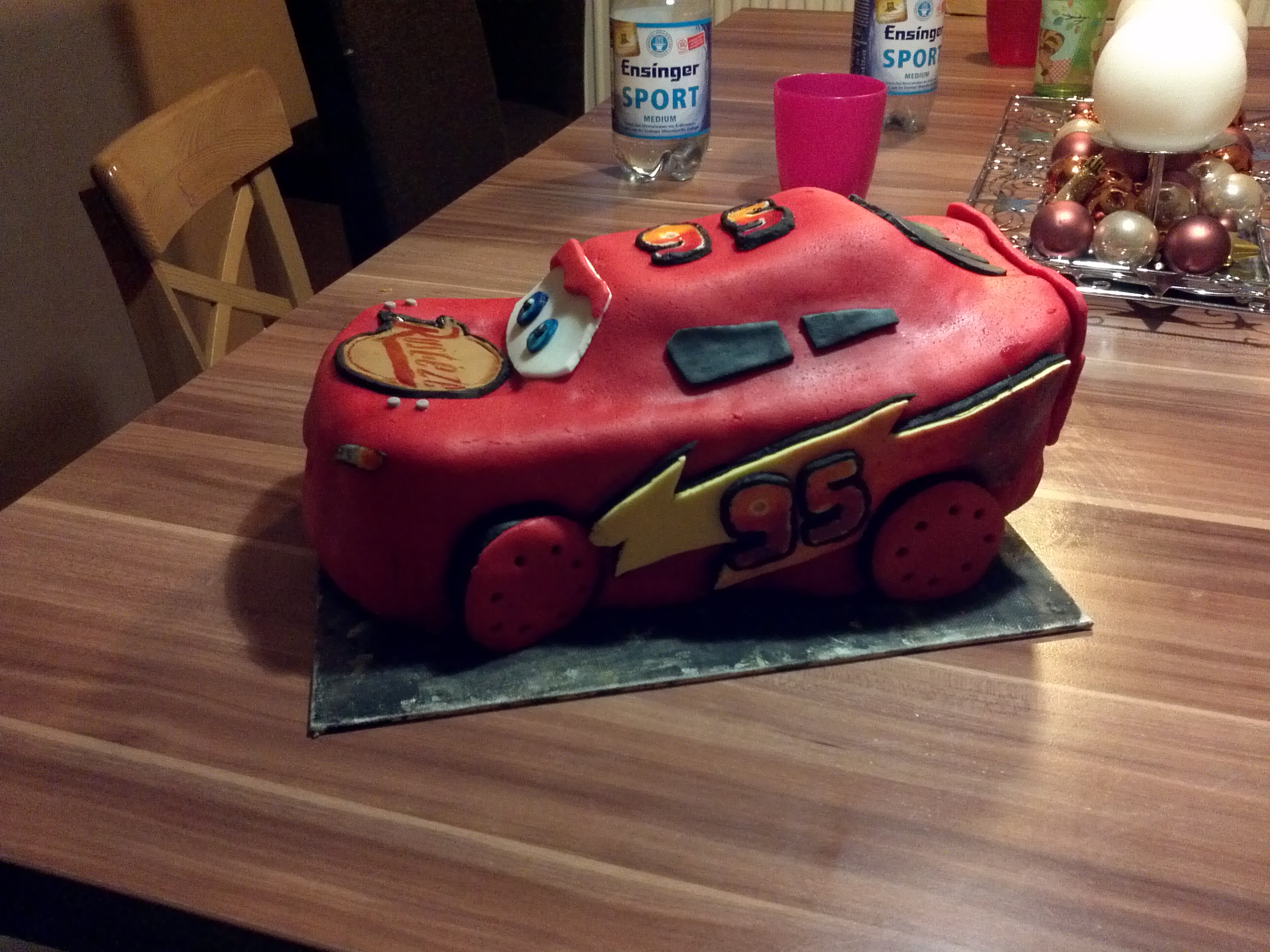 Geburtstag-Kinder » cars 3 d torte